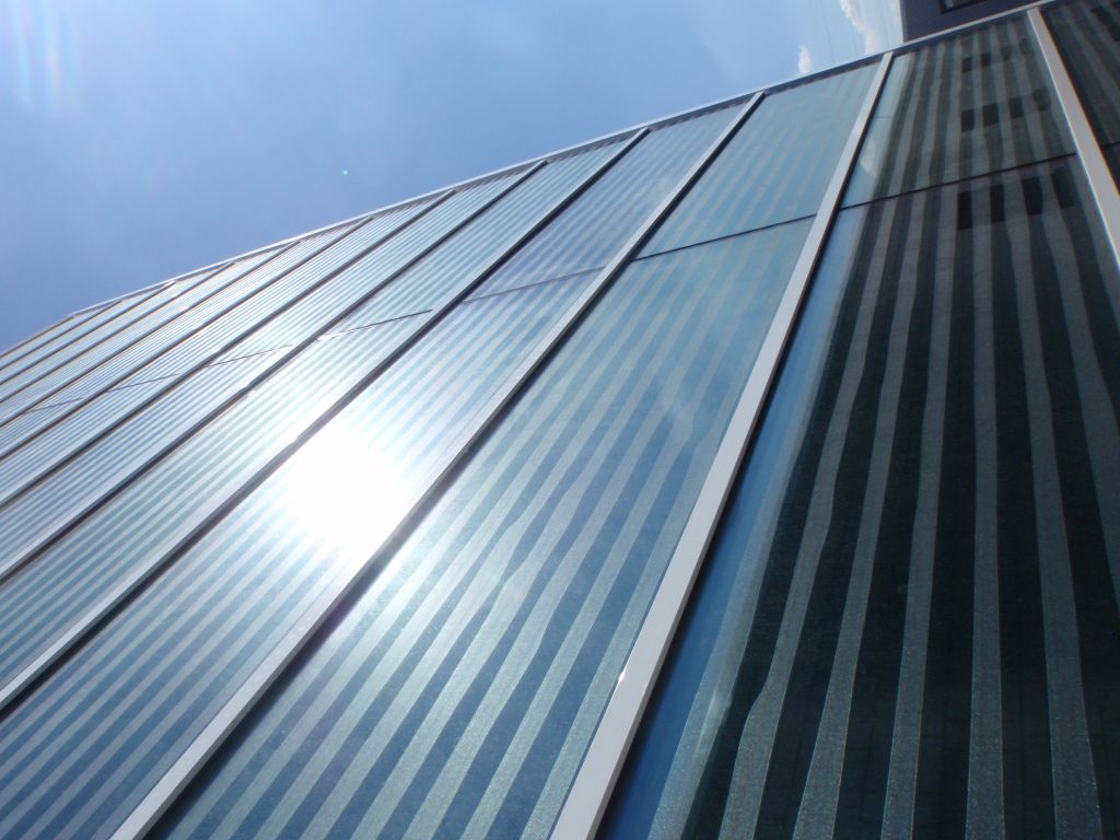 Glasoberflächen schnell und flexibel gestalten | Laser Zentrum Hannover ...